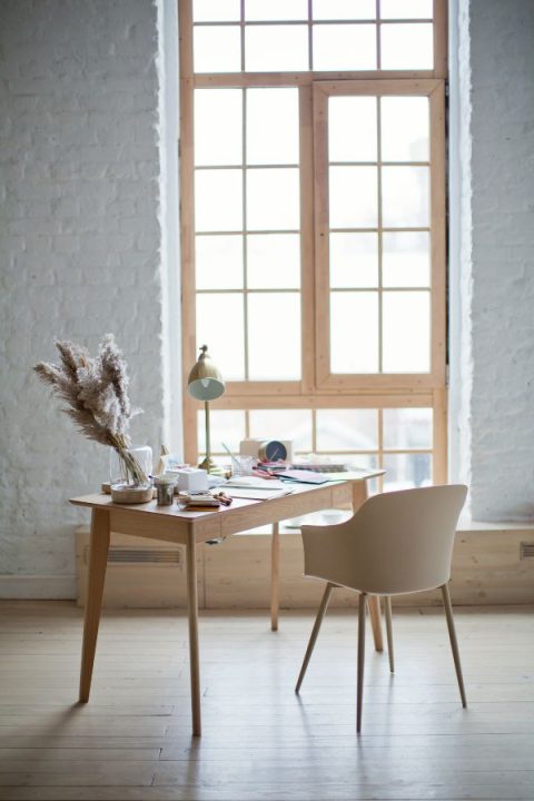 How High Should a Standard Window Be From the Floor? - HomeVib